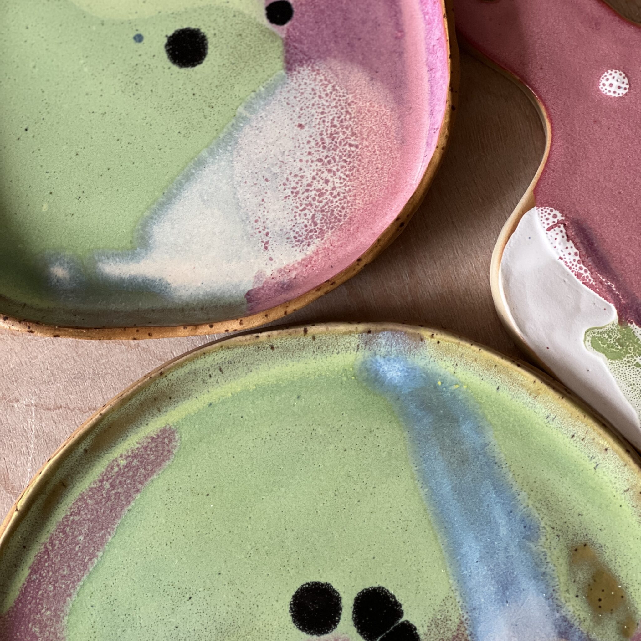 Klassen & Kurse - Fresh Ceramics Keramik bemalen & Töpferkurse